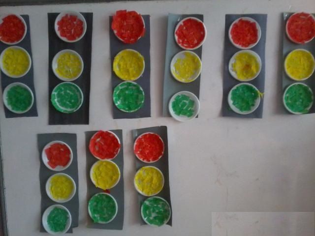 Carnival Of Crafts: Traffic Light Crafts For Preschoolers